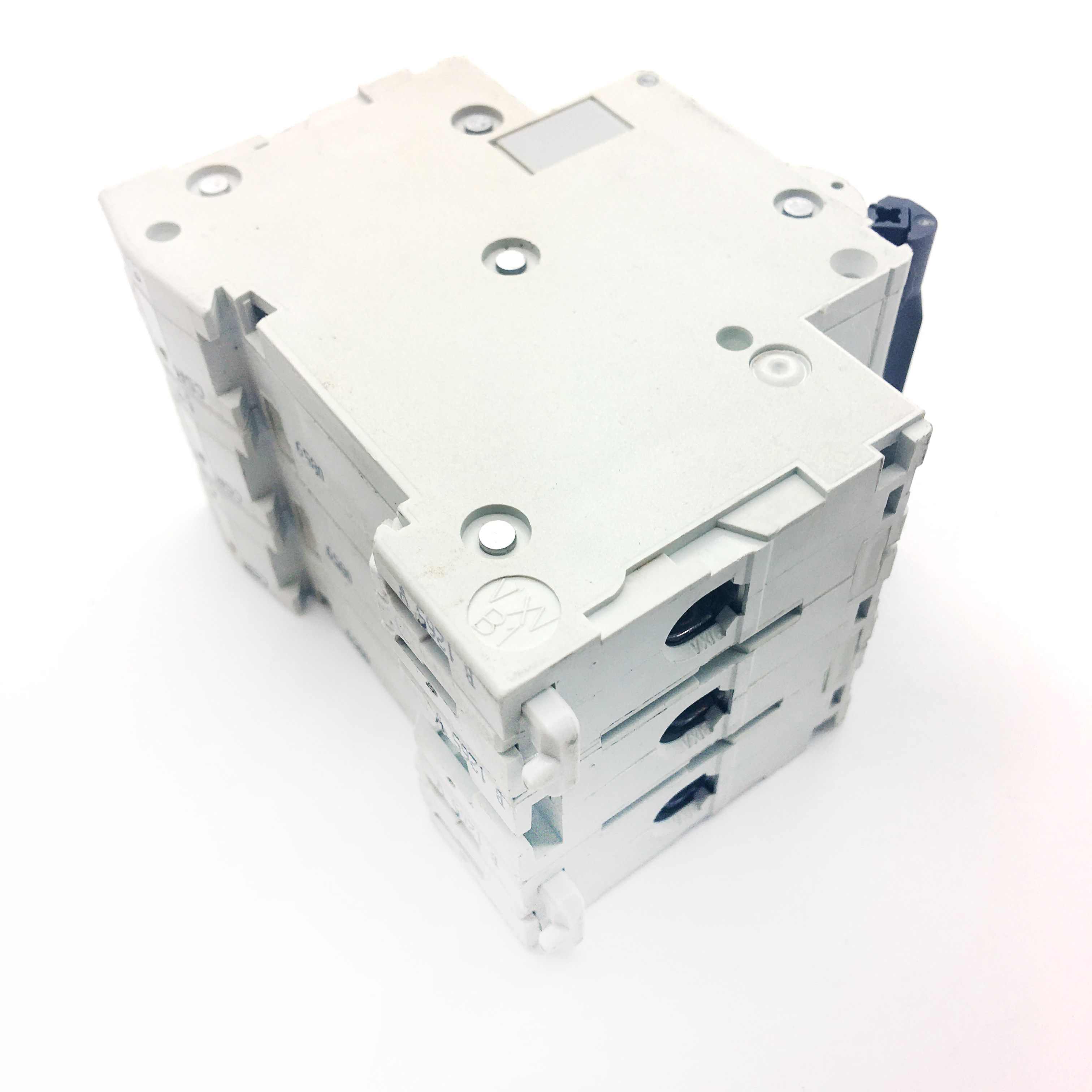 MCB's: Schneider Electric C60HC 25674 C20 20A 20 Amp 3 Pole Phase MCB ...