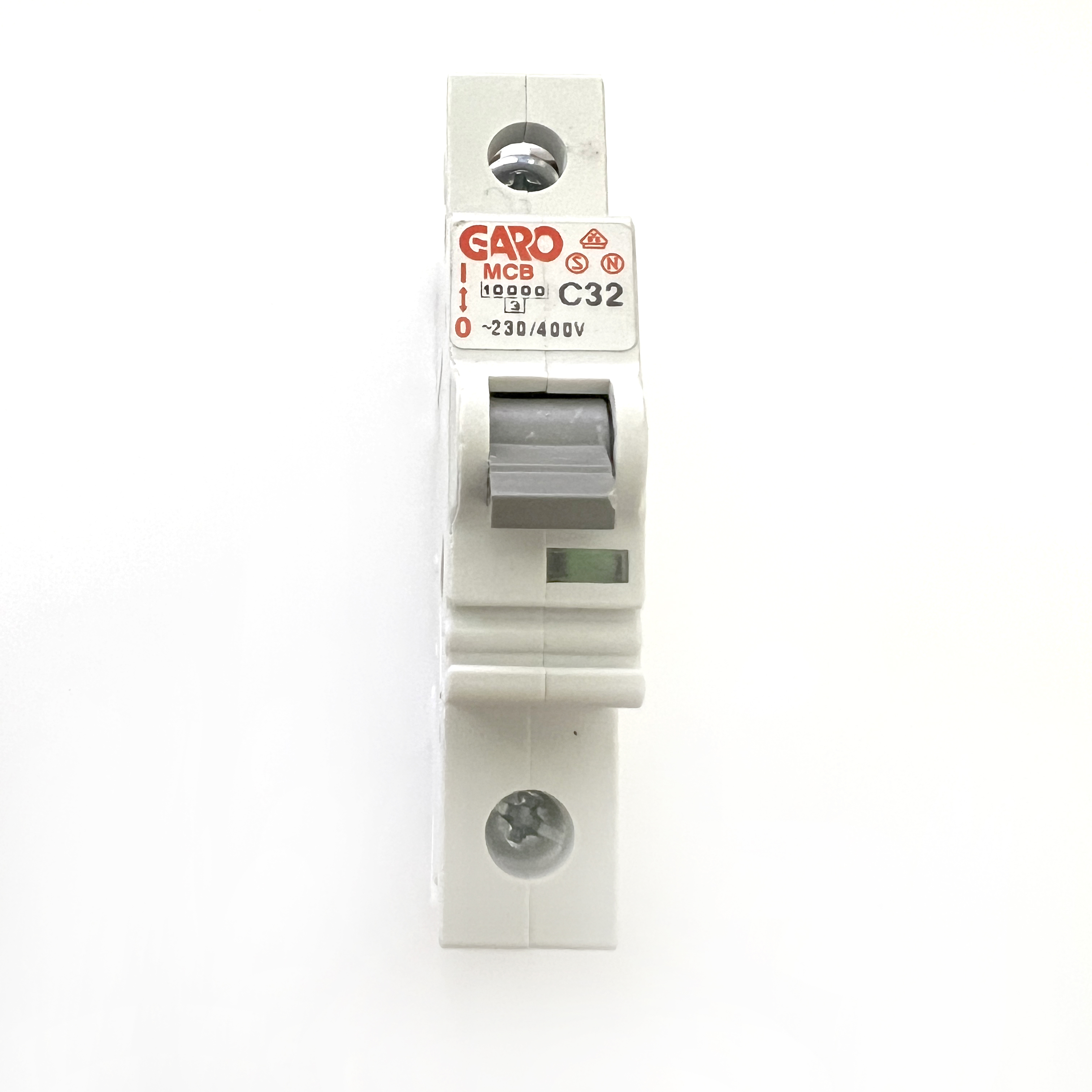MCB's: Garo C32 32A 32 Amp MCB Circuit Breaker Type C