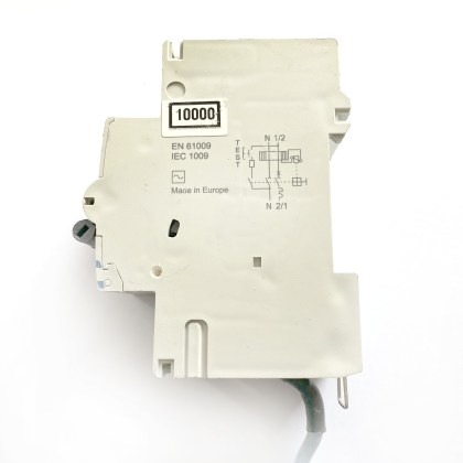 RCBO's: Volex VRCBO1630 C16 16A 16 Amp 30mA RCBO 2 Double Pole Circuit ...