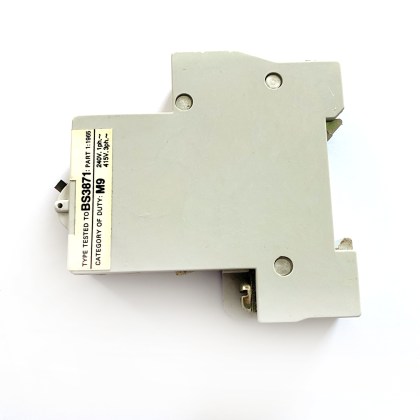 MCB's: MEM 201MB2 Memshield 1 M9 20A 20 Amp MCB Circuit Breaker Type 2