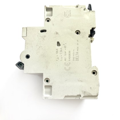 MCB's: Bill Talisman Plus THD203 D20 20A 20 Amp 3 Pole Phase MCB ...