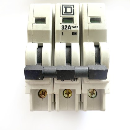 MCB's: Square D QOE Old Style 32A 32 Amp 3 Pole Phase MCB Circuit ...