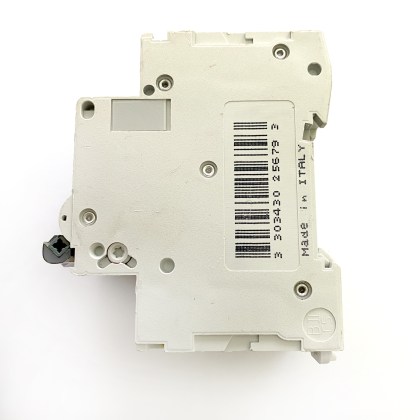 MCB's: Schneider Electric C60HC 25679 C50 50A 50 Amp 3 Pole Phase MCB ...